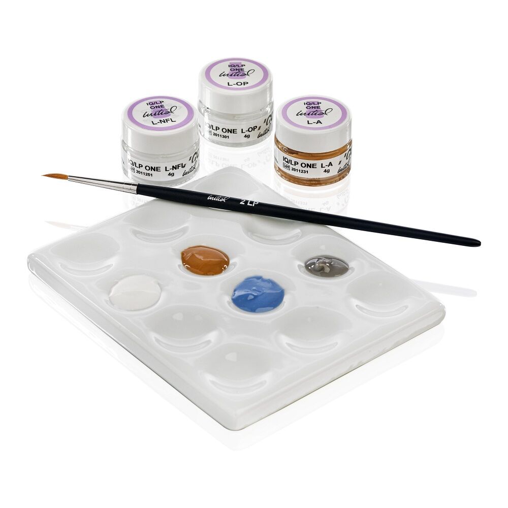 GC Initial IQ Lustre Paste ONE Enamel Effect Shade 5, L-5 1 x 4 g — NO1